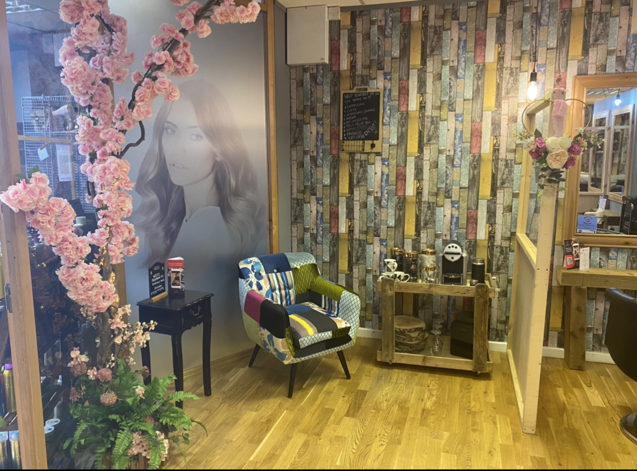 Perrett Neads - Clevedon Salon