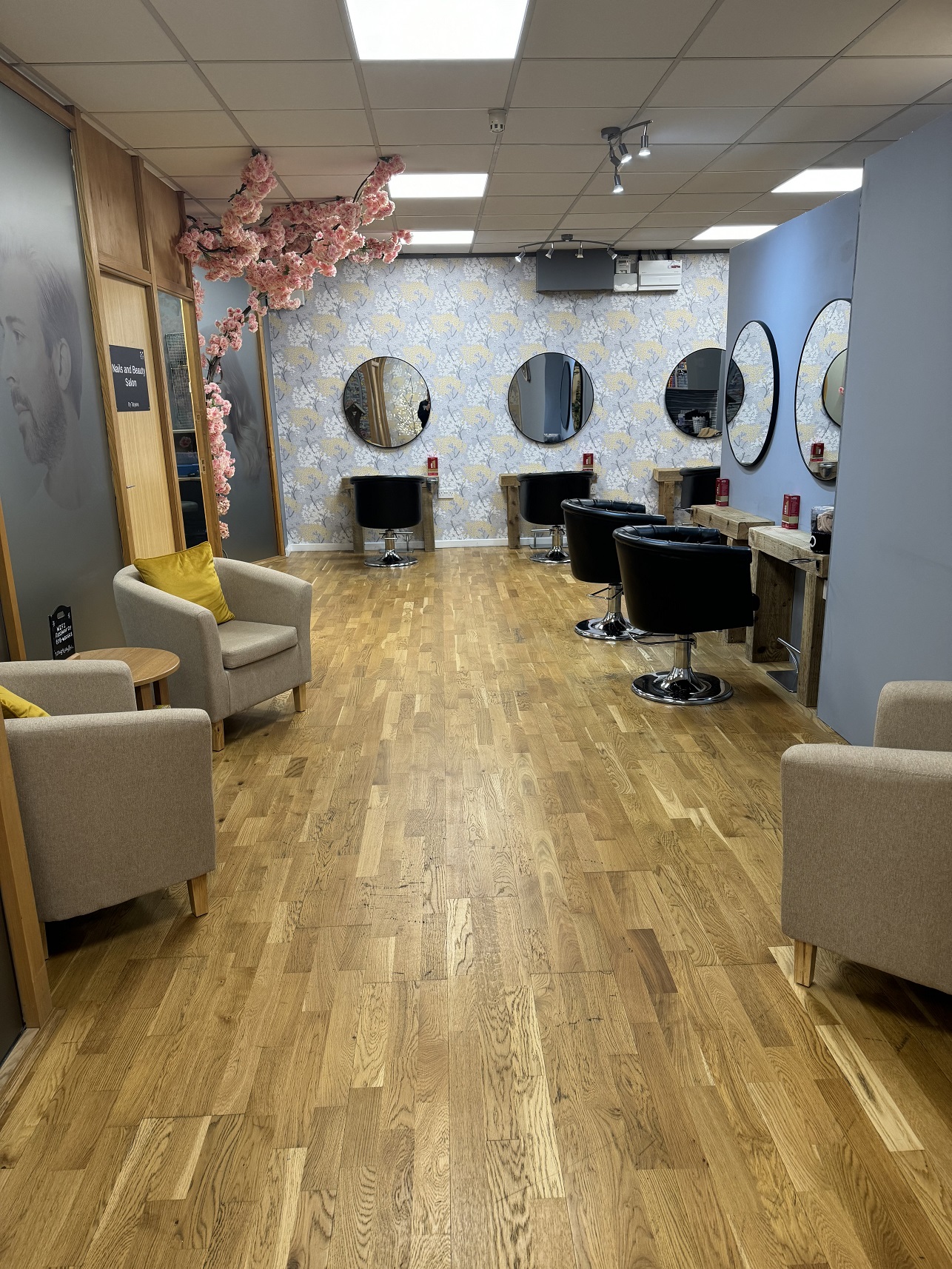 Clevedon Salon - Perrett Neads